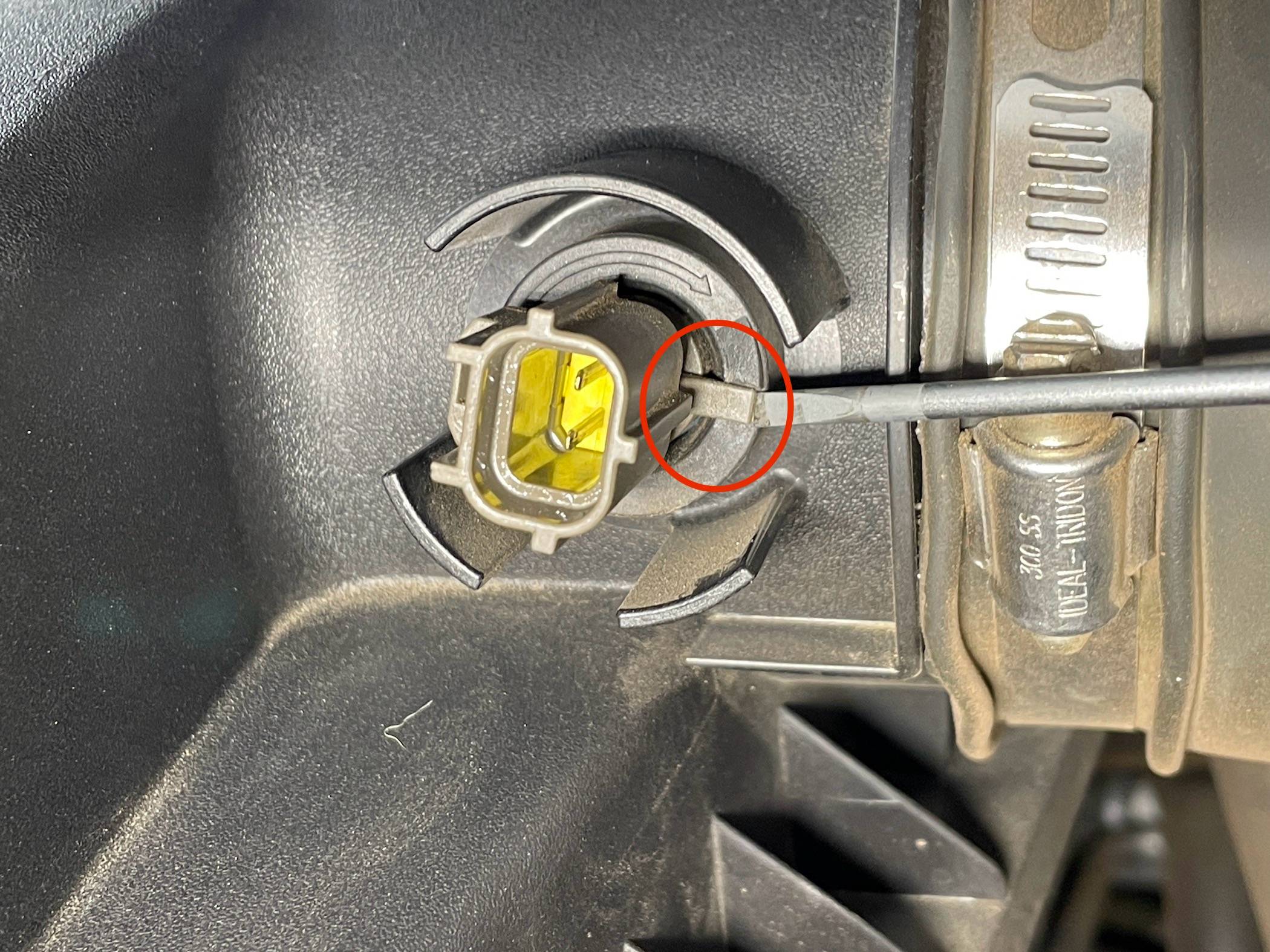 Intake Air Temperature (IAT) Sensor Replacement Write-Up (DS7Z-12A697-A ...